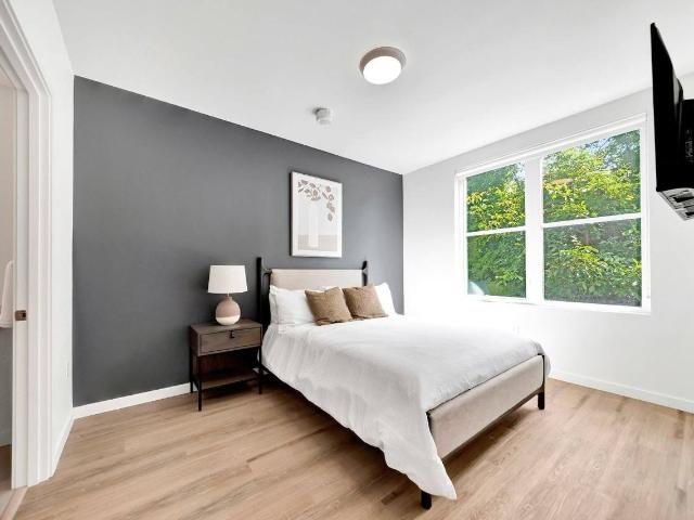 The Robert Studio Apartment for Rent at 4750 N Albina Ave, Portland, OR 97217 Humboldt