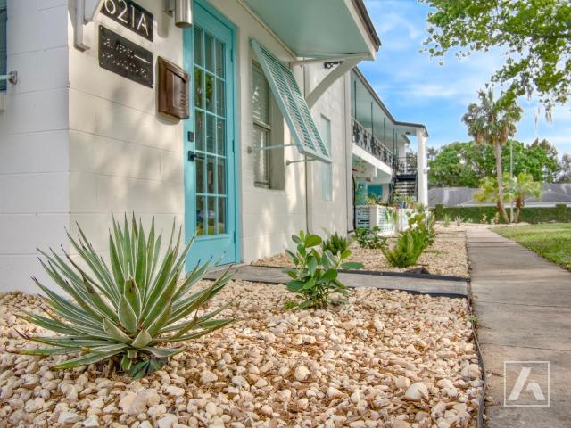The Roberson 2 Bedroom Apartment for Rent at 615 Lakeview St, Orlando, FL 32804 College Park