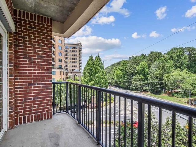 The Rocca Apartments 2 Bedroom Apartment for Rent at 3280 Northside Pkwy Nw, Atlanta, GA 30327