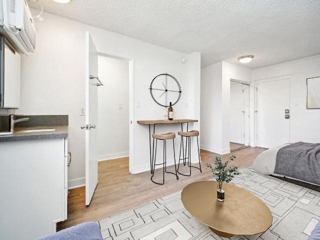 The Rose Apartments 2 Bedroom Apartment for Rent at 9500 Zelzah Ave, Los Angeles, CA 91325 Northridge