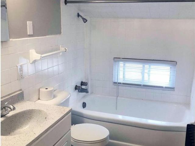 The Roseanne 3 Bedroom Apartment for Rent at 3300 Jefferson Ave, Cincinnati, OH 45220 Clifton
