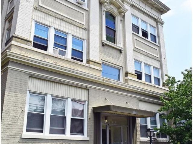 The Roseanne Studio Apartment for Rent at 3300 Jefferson Ave, Cincinnati, OH 45220 Clifton