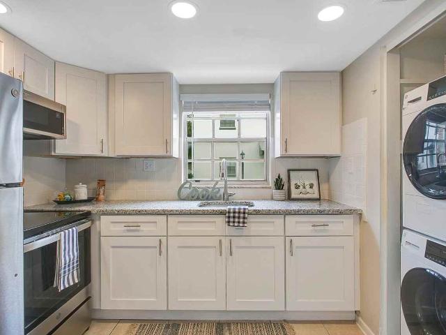 The Rosewood Apartments | 1 & 2 Bedroom Apartments in Leesburg, FL 2 Bedroom Apartment for Rent at 1223 Pamela St, Leesburg, FL 34748