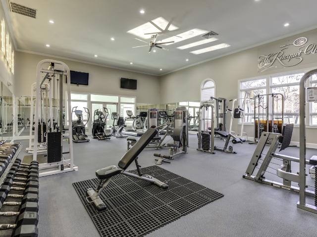 The Racquet Club Apartments 2 Bedroom Apartment for Rent at 3900 Crosby Dr, Lexington, KY 40515