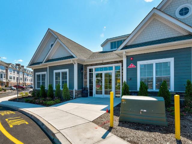 The Rail at North Bergen 1 Bedroom Apartment for Rent at 4828 Tonnelle Ave, North Bergen, NJ 07047