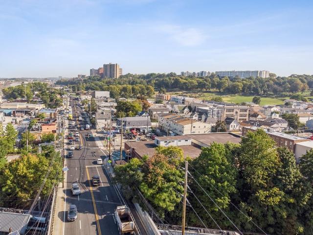 The Rail at North Bergen Studio Apartment for Rent at 4828 Tonnelle Ave, North Bergen, NJ 07047