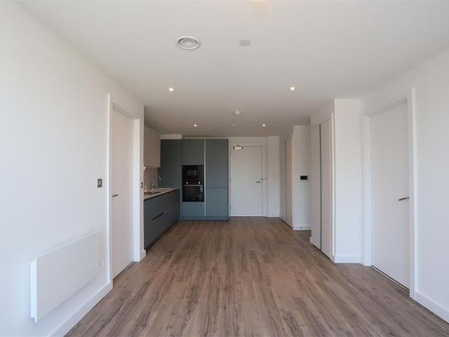 The Railings, Middlewood Locks M5, 2 bed flat to rent, £1,600 pcm | PrimeLocation