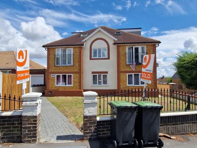 The Rajans, Gravesend DA12 2 bed apartment to rent £1,295 pcm £299 pw