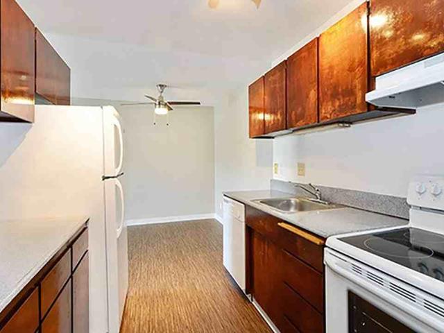 The Raleigh 2 Bedroom Apartment for Rent at 12415 Ambaum Blvd Sw, Burien, WA 98146 Salmon Creek