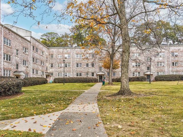 The Raleigh Apartments 1 Bedroom Apartment for Rent at 740 Smallwood Dr, Raleigh, NC 27605