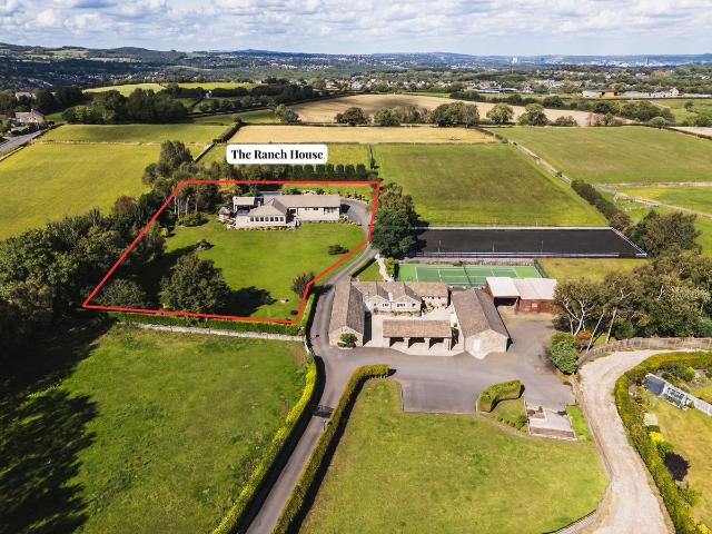 The Ranch House, Dronfield Woodhouse S18, 4 bed detached bungalow to rent, £5,000 pcm | PrimeLocation