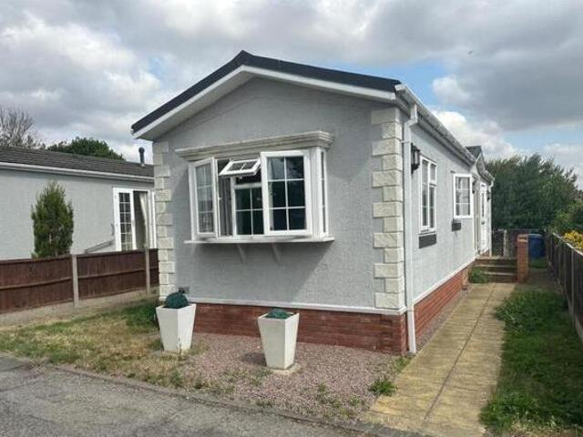 The Ranch Mobile Home Park, Hitcham, 2 Bedroom Park