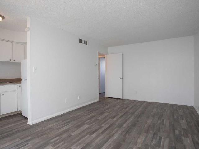The Retro 1 Bedroom Apartment for Rent at 919 N Alvernon Way, Tucson, AZ 85711 Miramonte