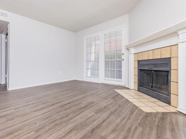 The Retreat @ 3737 1 Bedroom Apartment for Rent at 3737 Timberglen Rd, Dallas, TX 75287