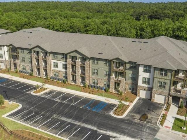 The Retreat at Fairhope Village 2 Bedroom Apartment for Rent at 300 Fly Creek Ave, Fairhope, AL 36532
