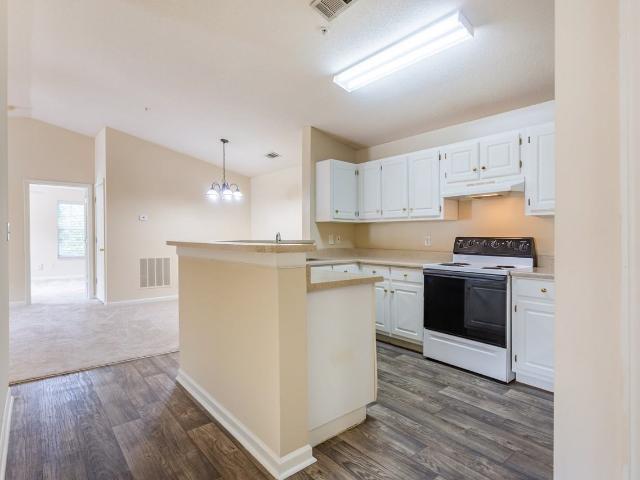 The Retreat at Grande Lake Apartments 1 Bedroom Apartment for Rent at 100 Walden Shores Dr, Brunswick, GA 31525