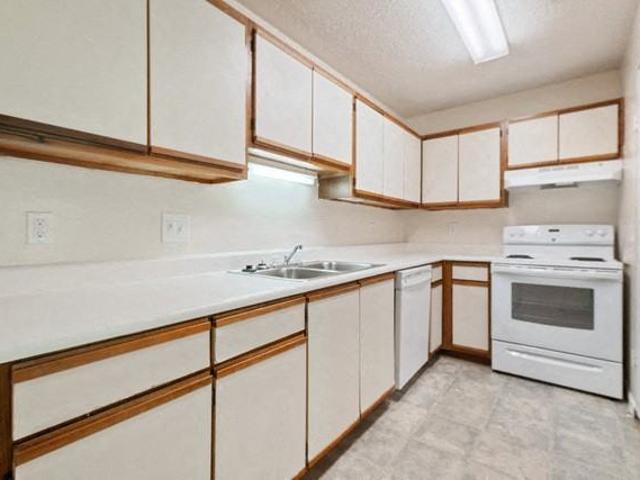 The Retreat at Hidden Bay 3 Bedroom Apartment for Rent at 2000 Harbor Pines Dr, Saint Marys, GA 31558