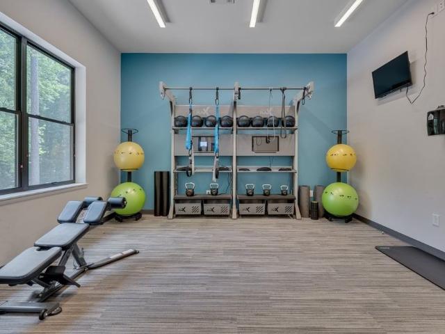 The Retreat at Lake Johnson Apartments 3 Bedroom Apartment for Rent at 3201 S Walnut Creek Pkwy, Raleigh, NC 27606 Southwest Raleigh