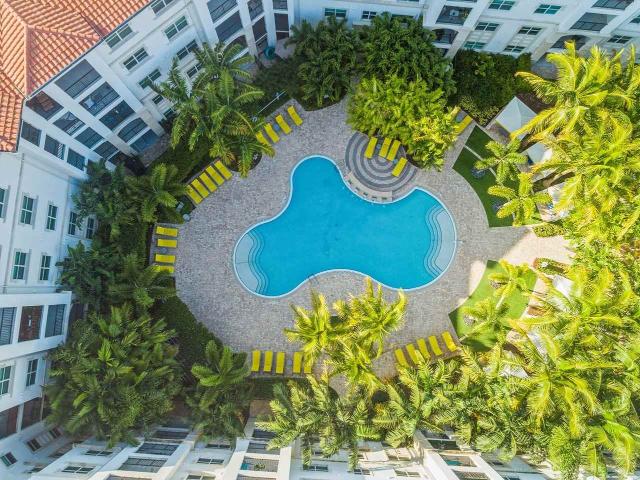 The Retreat at Sawgrass Village 3 Bedroom Apartment for Rent at 3001 Nw 130th Ter, Sunrise, FL 33323 Sawgrass Lakes