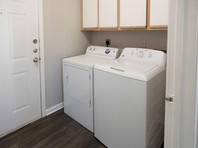 The Retreat at Steeplechase 2 Bedroom Apartment for Rent at 11245 West Rd, Houston, TX 77065