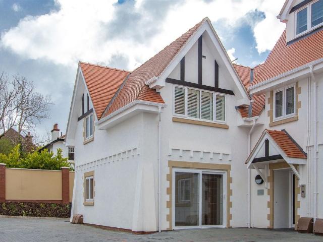 The Retreat, Llandaff, Cardiff CF5, 1 bed flat to rent, £1,295 pcm | PrimeLocation