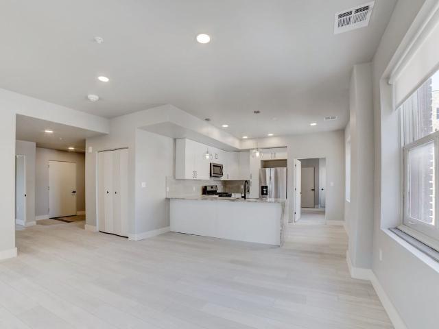 The Reunion Building 1 Bedroom Apartment for Rent at 9 E 4th St, Tulsa, OK 74103
