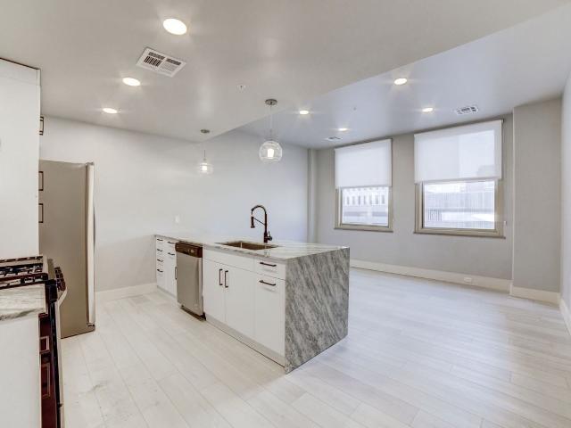 The Reunion Building 1 Bedroom Apartment for Rent at 9 E 4th St, Tulsa, OK 74103