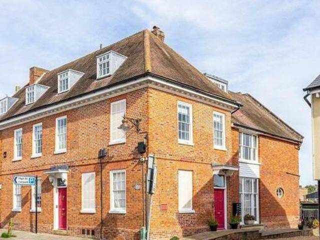 The Red House, High Street, 1 Bedroom Flat