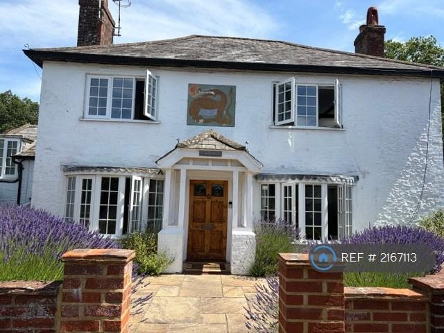 The Reeds Road, Farnham, GU10 2 bed detached house to rent £2,250 pcm £519 pw