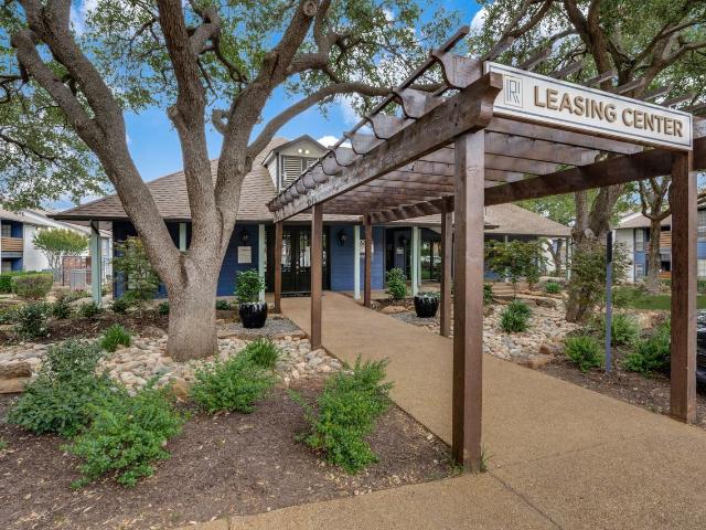 The Reese at Eastchase 1 Bedroom Apartment for Rent at 9001 Randol Mill Rd, Fort Worth, TX 76120