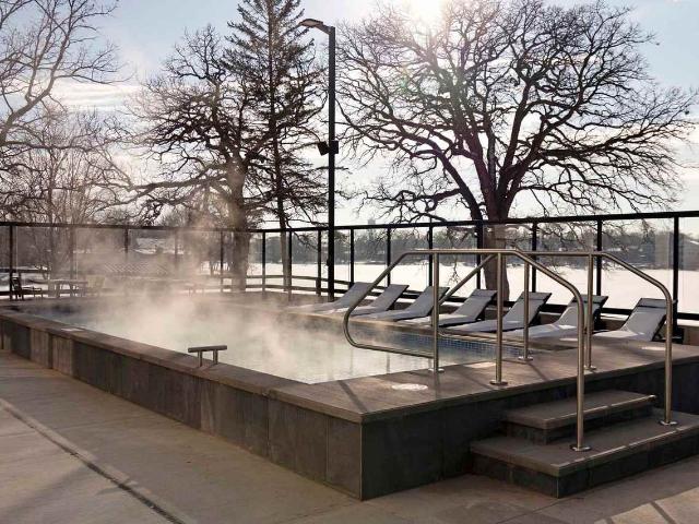 The Reeve Lakeside 1 Bedroom Apartment for Rent at 4600 Lake Road Ave, Robbinsdale, MN 55422