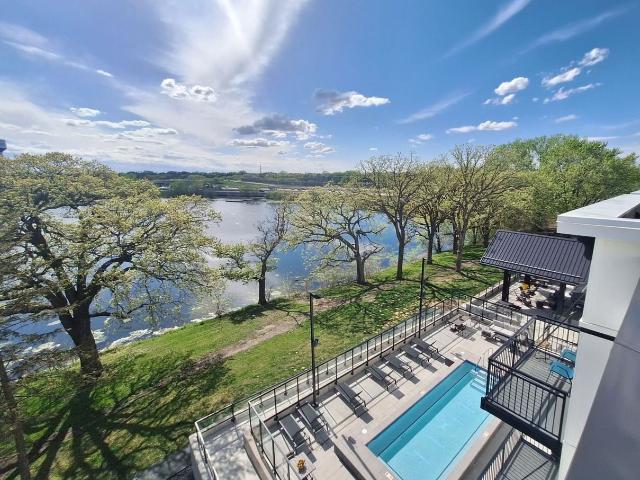 The Reeve Lakeside 1 Bedroom Apartment for Rent at 4600 Lake Road Ave, Robbinsdale, MN 55422