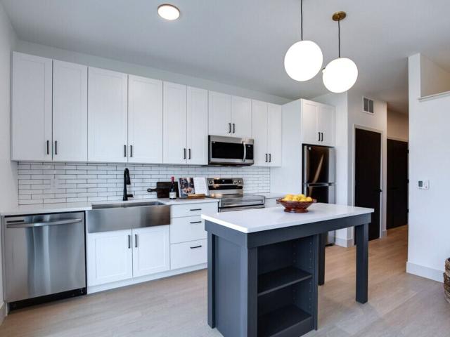 The Reeve Lakeside 2 Bedroom Apartment for Rent at 4600 Lake Road Ave, Robbinsdale, MN 55422
