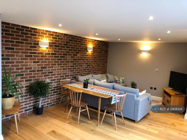 The Refinery, Bristol, BS2 1 bed maisonette to rent £1,695 pcm £391 pw