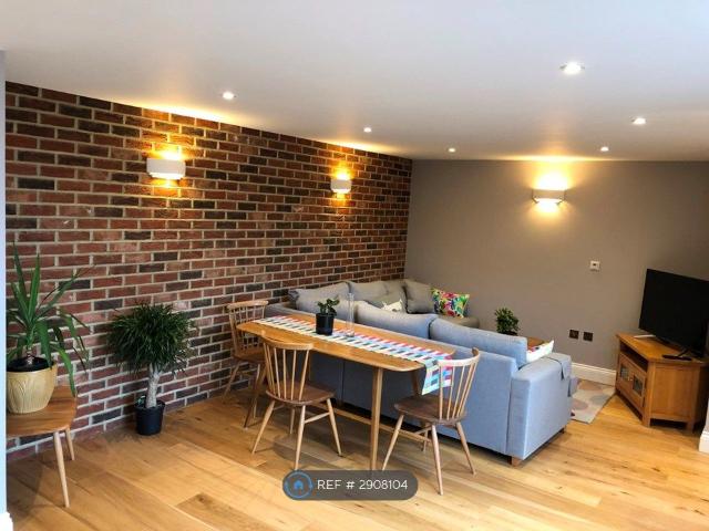 The Refinery, Bristol BS2, 1 bed maisonette to rent, £1,695 pcm | PrimeLocation