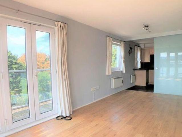 The Reflection, Woolwich Manor Way, 3 Bedroom Apartment