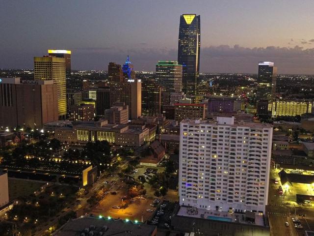The Regency Apartments 1 Bedroom Apartment for Rent at 333 Nw 5th St, Oklahoma City, OK 73102 Downtown Oklahoma City