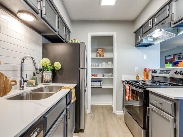 The Reid Apartments 1 Bedroom Apartment for Rent at 2934 Alouette Dr, Grand Prairie, TX 75052