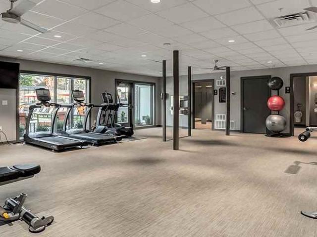 The Reserve at 77 Apartment Homes 2 Bedroom Apartment for Rent at 12000 W 77th Ter, Lenexa, KS 66216