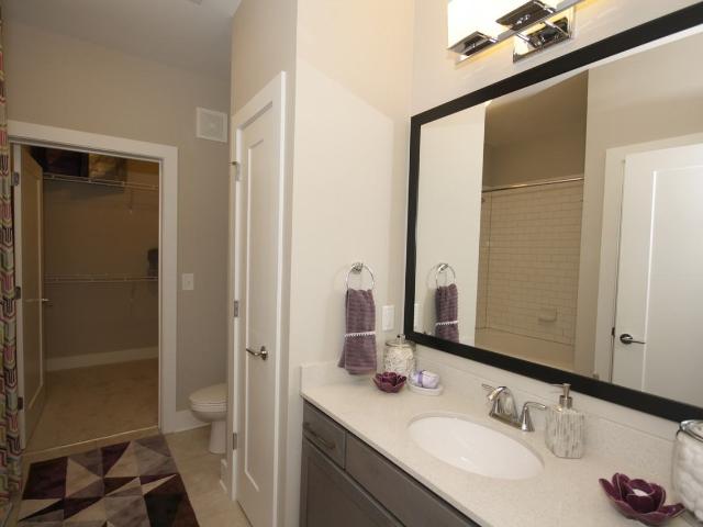 The Reserve at the Ballpark 3 Bedroom Apartment for Rent at 2875 Crescent Pkwy, Atlanta, GA 30339