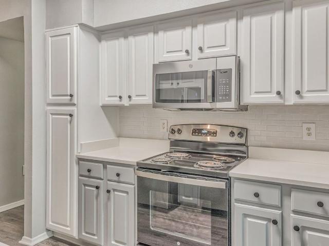 The Reserve at Waterford 1 Bedroom Apartment for Rent at 8725 Kody Marie Ct, Charlotte, NC 28210 Starmount Forest