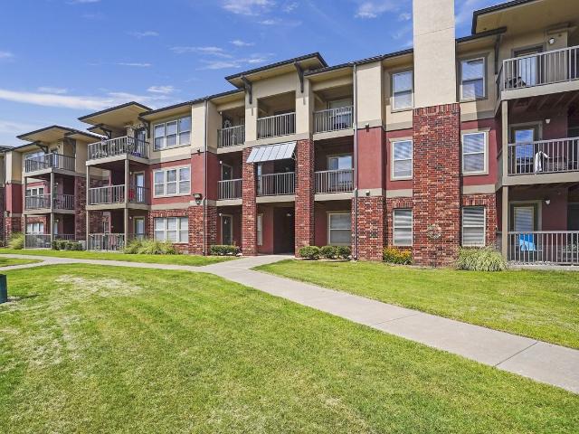 The Reserve at Elm 1 Bedroom Apartment for Rent at 701 W 101st Pl S, Jenks, OK 74037