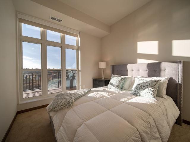 The Reserve at Mendota Village 1 Bedroom Apartment for Rent at 725 S Plaza Way, Mendota Heights, MN 55120