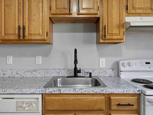 The Reserve @ BLU 4 Bedroom Apartment for Rent at 1237 Naples Place, Durham, NC 27703