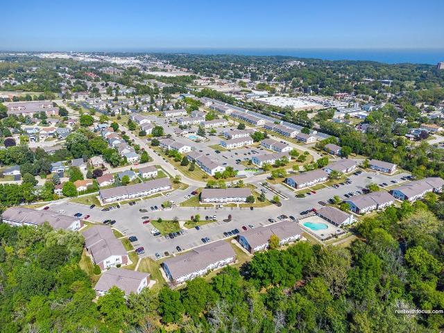 The Reserve on Southtowne I 1 Bedroom Apartment for Rent at 333 311, 211, 225, 235, 245, 323, 333 Southtowne Dr South Milwaukee, WI 53172