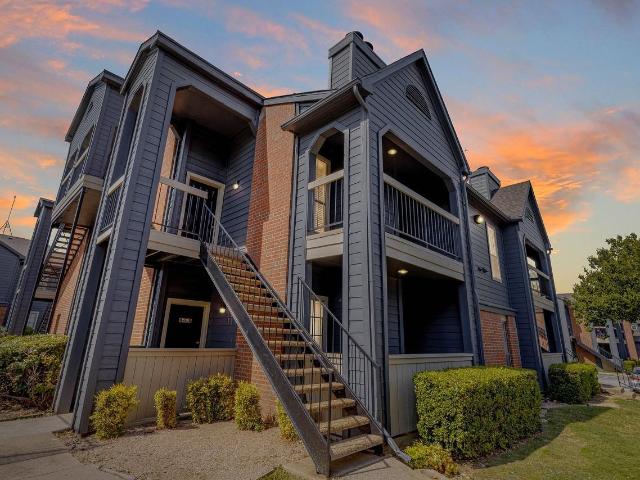 The Residence at North Dallas 2 Bedroom Apartment for Rent at 18665 Midway Rd, Dallas, TX 75287