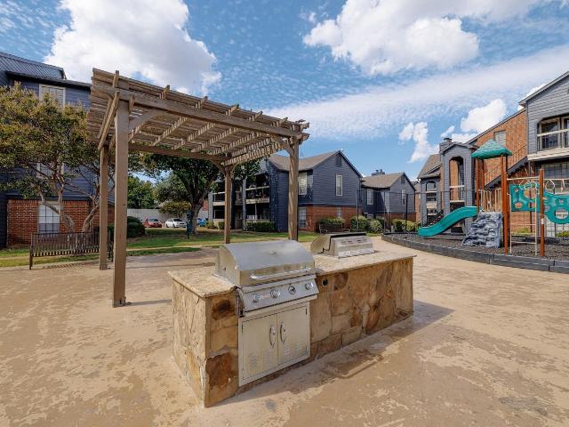 The Residence at North Dallas 2 Bedroom Apartment for Rent at 18665 Midway Rd, Dallas, TX 75287