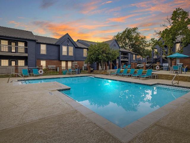The Residence at North Dallas 2 Bedroom Apartment for Rent at 18665 Midway Rd, Dallas, TX 75287