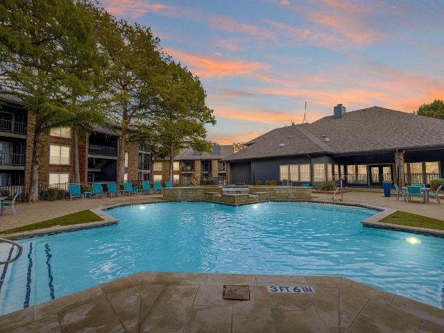 The Residence at North Dallas 2 Bedroom Apartment for Rent at 18665 Midway Rd, Dallas, TX 75287