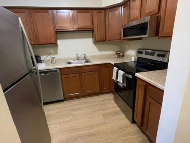 The Residence at Capital Hills 2 Bedroom Apartment for Rent at 1 Colatosti Pl, Albany, NY 12208 Normanskill